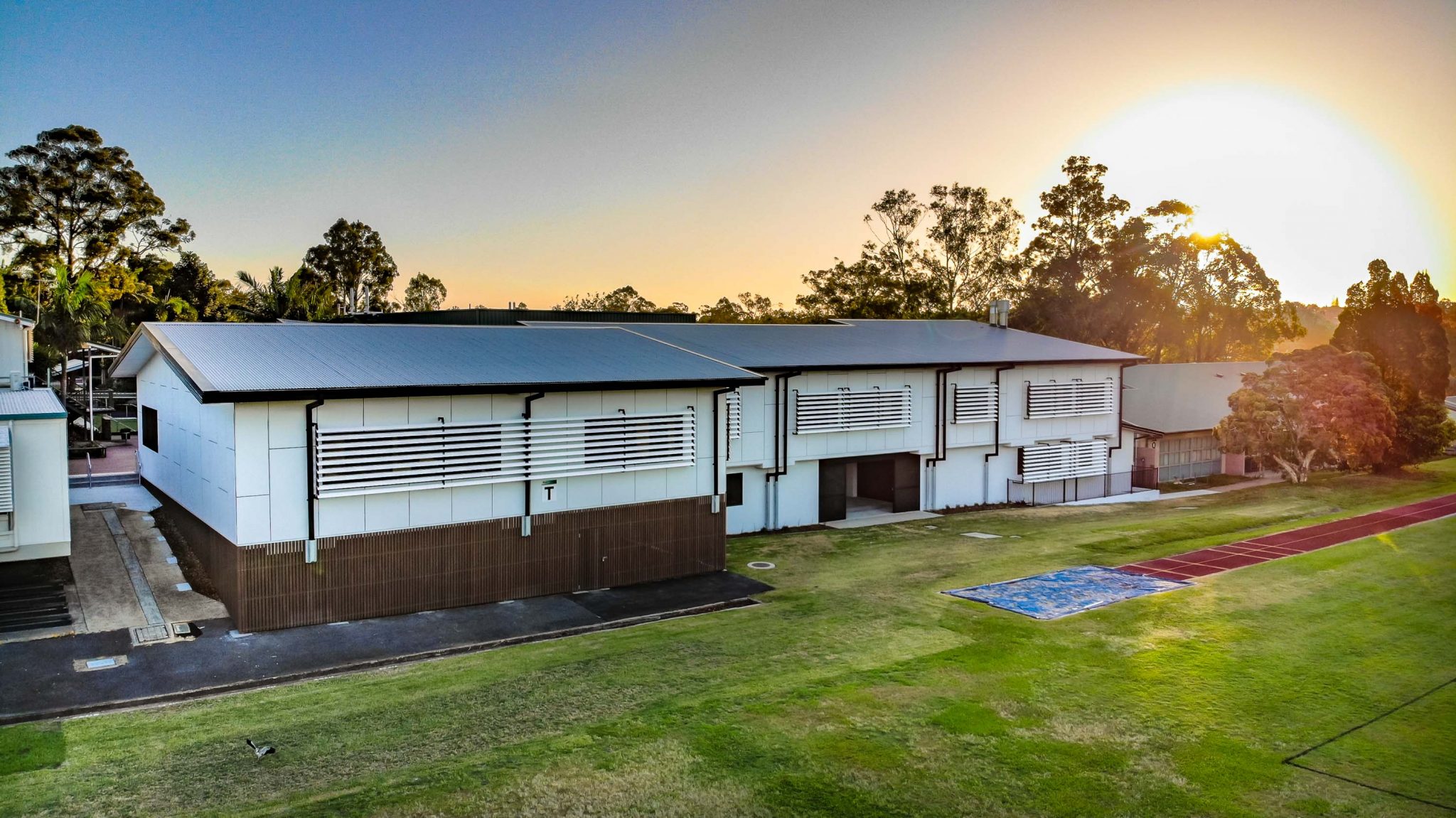 Macgregor State High School Manual Arts Building | A Dart & Co